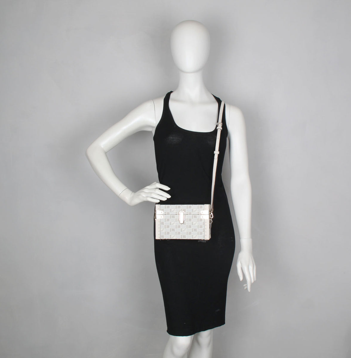 MOREAU Victoria Mini Trunk, Milk – CULTSTATUS